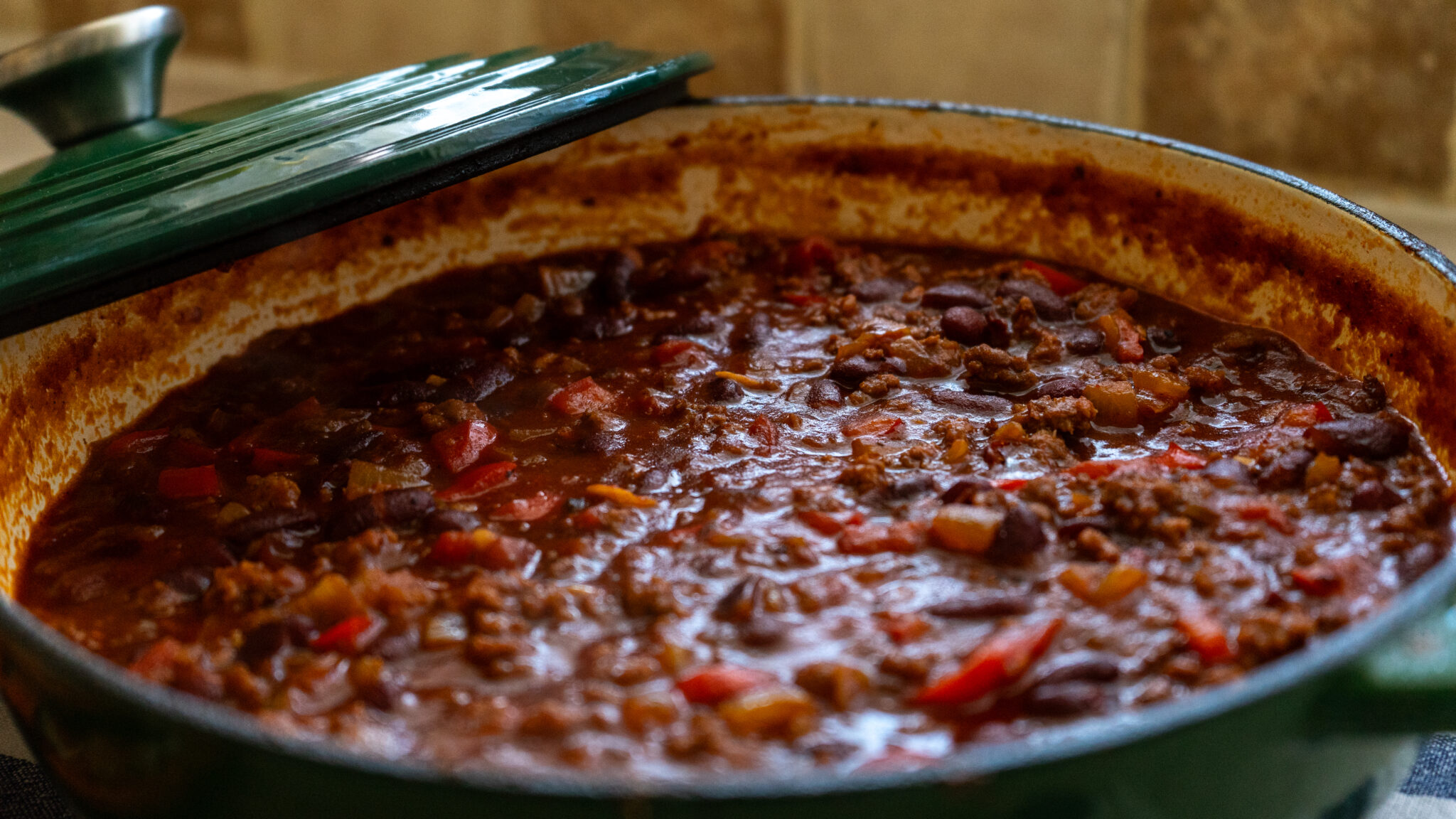 Quick & Easy Chilli Con Carne Recipe | UK Style Comfort Food - The ...
